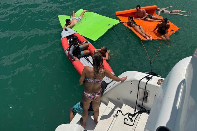 Catamaran Party Rentals for Up to 13 Guests - FAQ