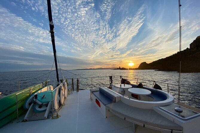 Catamaran ride at sunset from the Port of Denia - Key Points