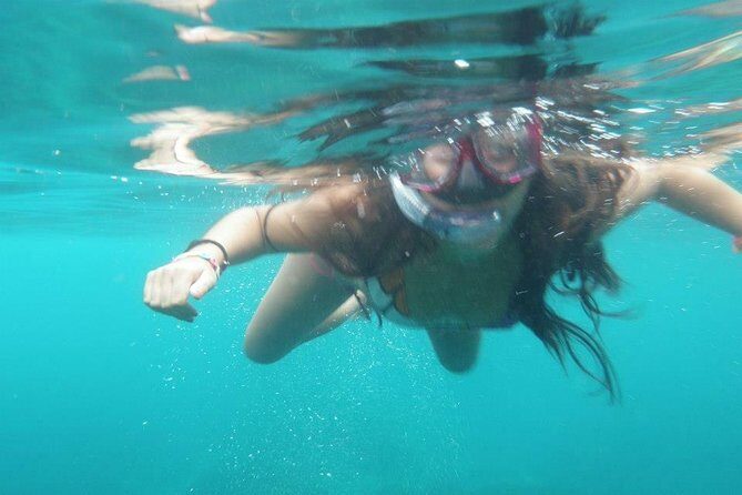 Catamaran ride -Costa Brava with barbecue and drinks. Familiar. - The Sum Up