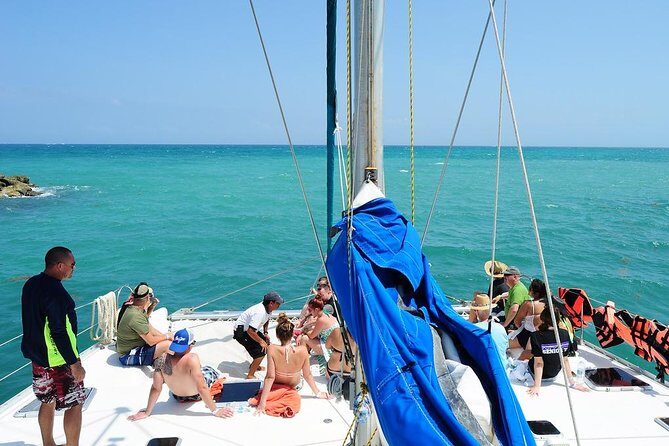 Catamaran Sail and Snorkeling Tour with Open Bar in Puerto Morelos - Authentic Guest Perspectives