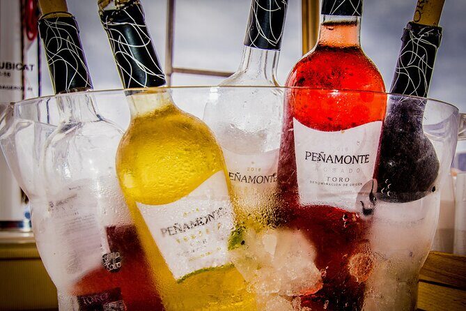 Catamaran Sailing Day To La Graciosa with Lunch - La Graciosa Island and Playa Francesa