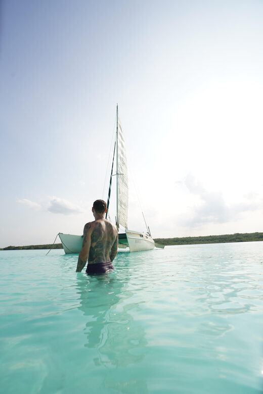 Catamaran Sailing Experience at Bacalar Lagoon. - Key Points