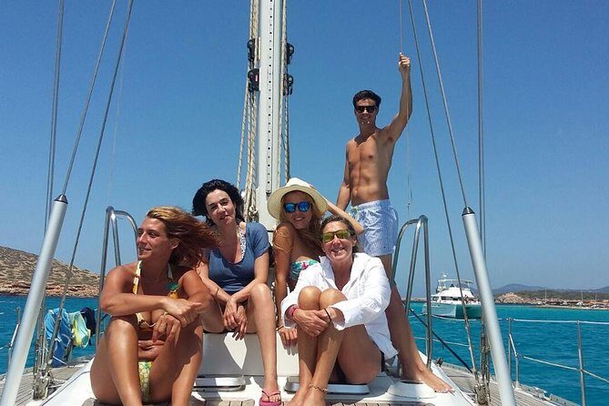 Catamaran Sailing & Snorkeling Experience Isla Mujeres from Playa Del Carmen - Pros and Cons Based on Real Experiences