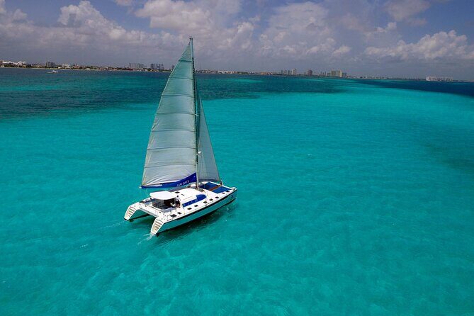 Catamaran Sailing to Isla Mujeres From Cancun - Review of the Catamaran Sailing to Isla Mujeres from Cancun