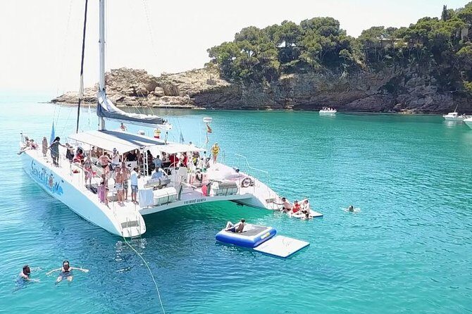 Catamaran trip with other groups along the Costa Brava. Saturday. - Practical Tips for Booking & Participation