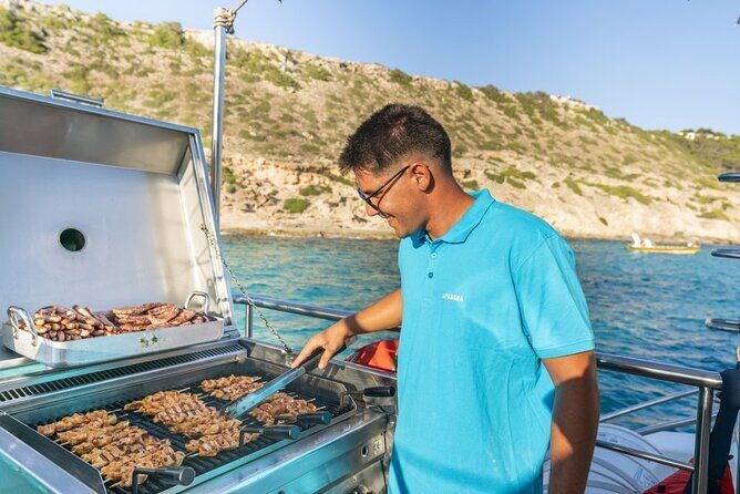 Catamaran with BBQ in the Bay of Palma - FAQ