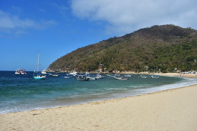 Catamaran Yelapa Beach Tour with Snorkeling, Food and Open Bar - FAQ