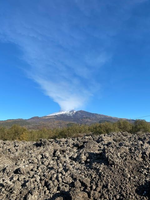 Catania: Morning Jeep Tour of Mount Etna and Lava Flow Caves - Exploring Mount Etna: An In-Depth Look at the Jeep Tour