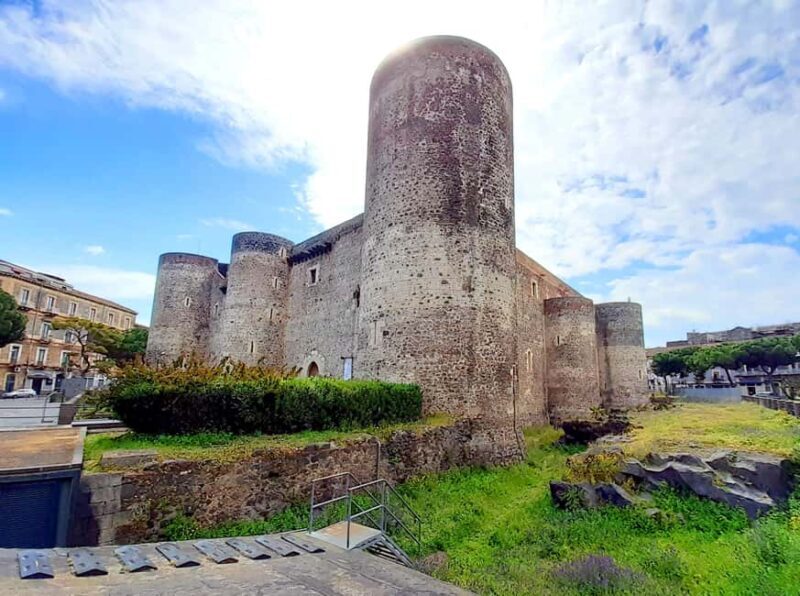 Catania: walking tour with tasting - Who Is This Tour Best For?