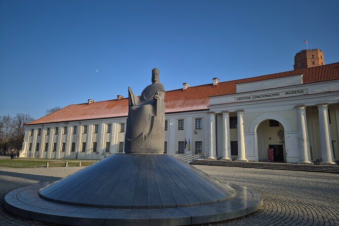 Cathedral Crypts and Medieval History Tour - The Guided Experience: Knowledge, Charm, and Flexibility