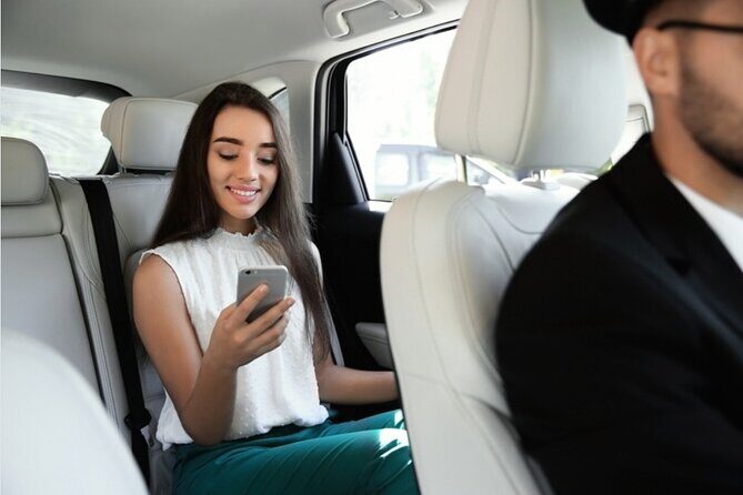 CDG - ORLY (ORY) airport to Paris, with a fluent English driver - Key Points