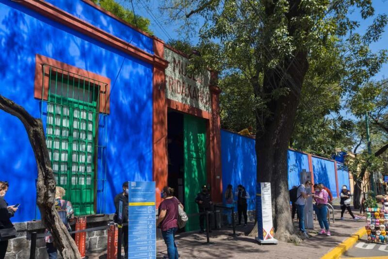 CDMX: Coyoacán, UNAM, Xochimilco, and optional Frida Kahlo Museum - FAQ