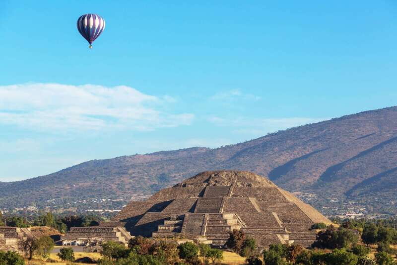 CDMX: Fly over Teotihuacan in a hot air balloon, with transfers and breakfast included. - FAQ