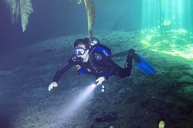 Cenote Dreamgate Guided Scuba Diving - Key Points