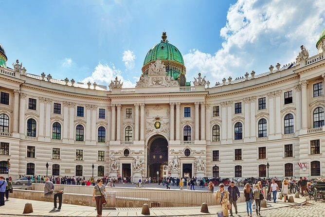 Central and Eastern Europe Highlights 7-Day Tour from Frankfurt - An Overview of the Tour Experience