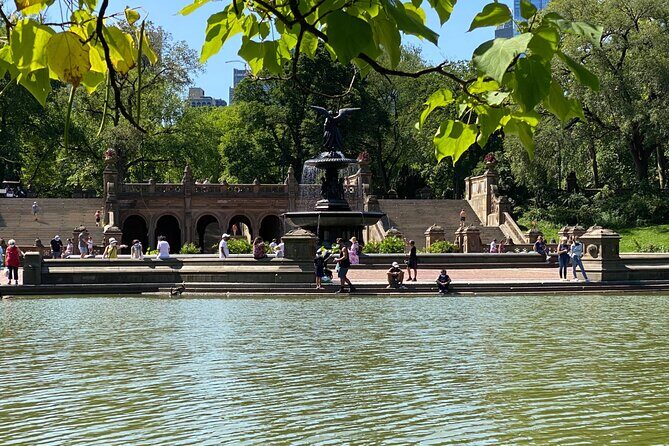 Central Park Scenic Walk with Local Guides - What Makes This Tour Stand Out?