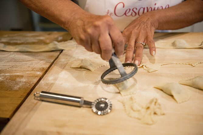 Cesarine: Fresh Pasta Class & Meal at Local's Home in Lucca - Authentic Italian Pasta in a Lucca Home: A Close-Up Review