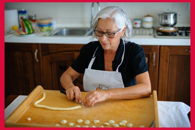 Cesarine: Home Cooking Class & Meal with a Local in Bari - A Closer Look at the Experience