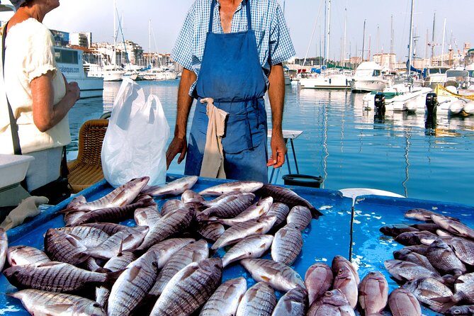 Cesarine: Market Tour & Home Cooking Class in Bari - Key Points