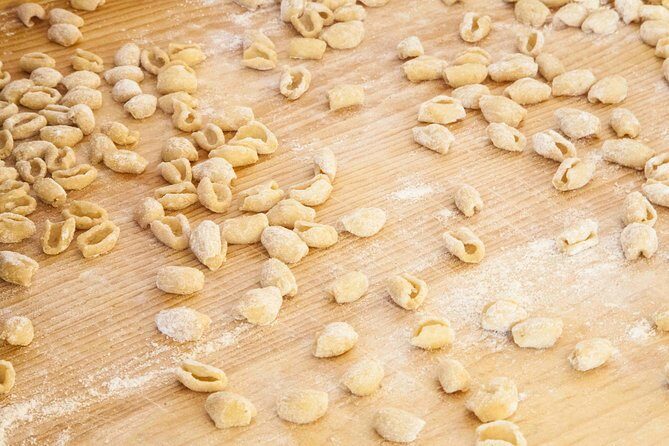 Cesarine: Small group Pasta and Tiramisu class in Bari - Key Points