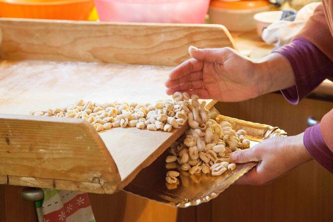 Cesarine: Small group Pasta and Tiramisu class in Bari - A Deep Dive into the Experience