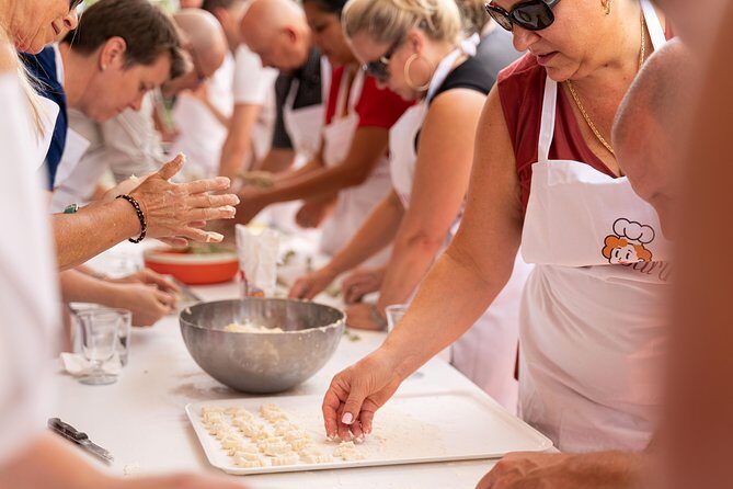 Cesarine: Small group Pasta and Tiramisu class in Siena - FAQs