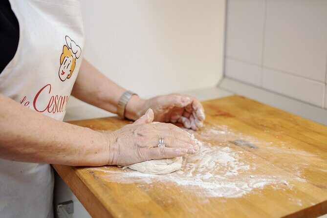 Cesarine: Small group Pasta and Tiramisu class in Siracusa - An Authentic Sicilian Cooking Class in a Cozy Home Setting