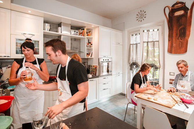 Cesarine: Small group Pasta and Tiramisu with Mamma in Lucca - FAQ