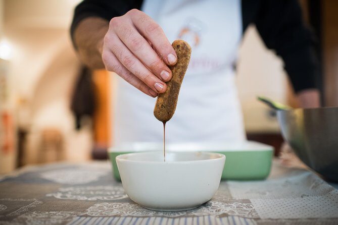 Cesarine: Small group Pizza and Tiramisu Class in Positano - FAQ