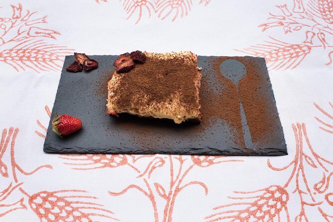 Cesarine: Small Group Pizza and Tiramisu Class in Venice - FAQs