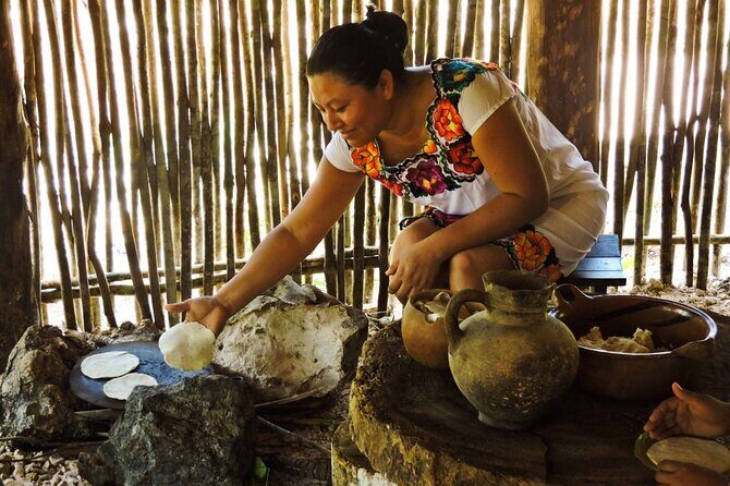 Chacchoben Mayan City and Authentic Mayan Family Combo Tour - Exploring Chacchoben: A Hidden Mayan Treasure
