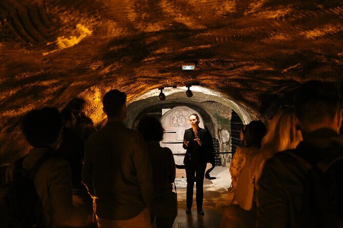 Champagne Tour: 3 family estates, 10 Tastings & Lunch - The Lunch: A Highlight for Many