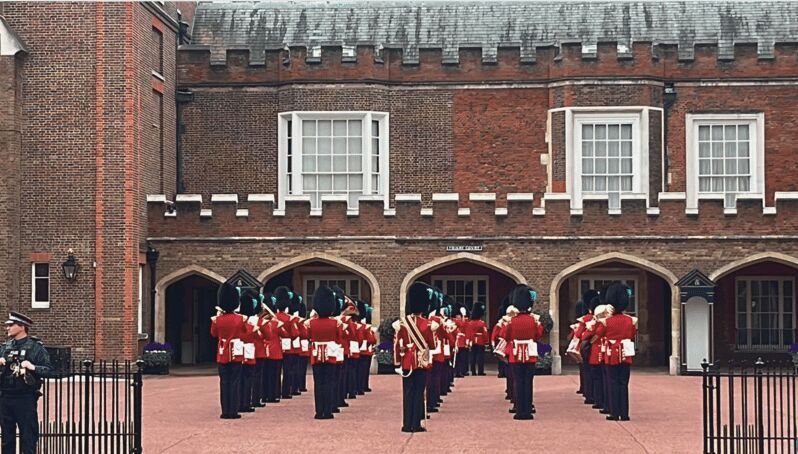 Changing of the Guard at Buckingham Palace - Who Should Book This Tour?