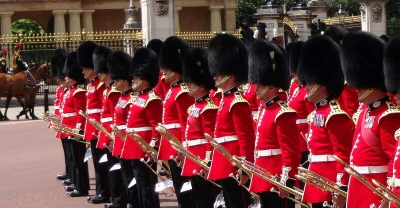 Changing of the Guard Experience in London - Key Points