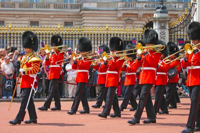 Changing of the Guard & Royal Food Tour with 15+ Tastings - Key Points