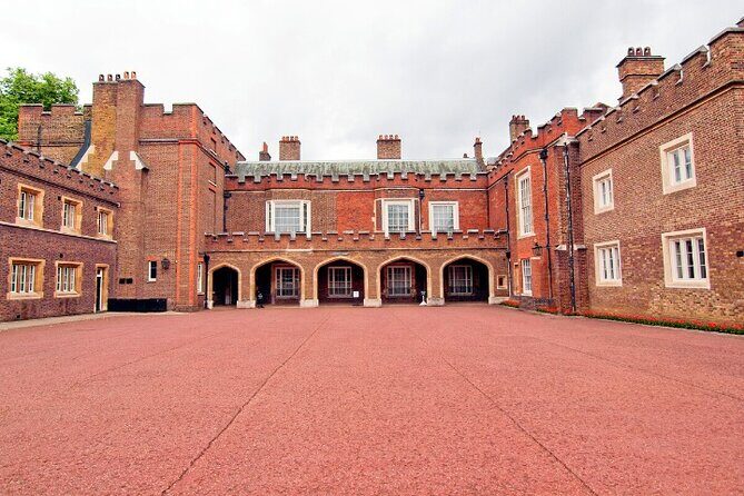 Changing of the Guard Small-Group Walking Tour in London - Final Thoughts