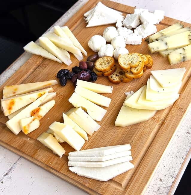 Chania: Morning Bites & Market Delights Food Tour - Practical Aspects and Considerations