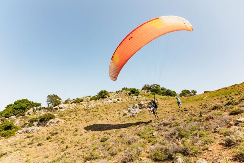 Chania: Tandem Paragliding Flight in Crete - An Overview of the Paragliding Experience in Crete