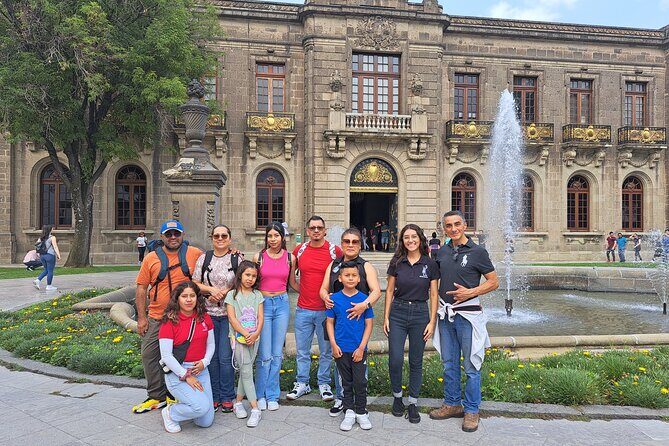 Chapultepec Castle Tour and its surroundings - FAQ