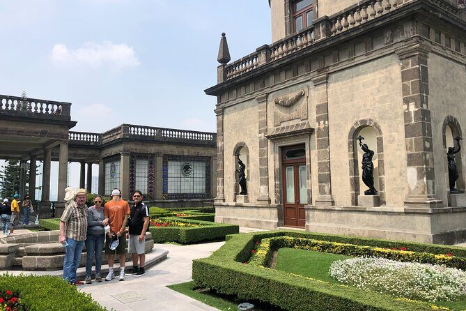 Chapultepec Castle Tour: Walk Through Gardens, History, and Views - The Experience: Details and Insights from Past Reviewers