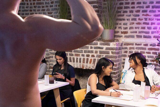 Charleston Champagne Figure Drawing Experience with Male Model - Key Points