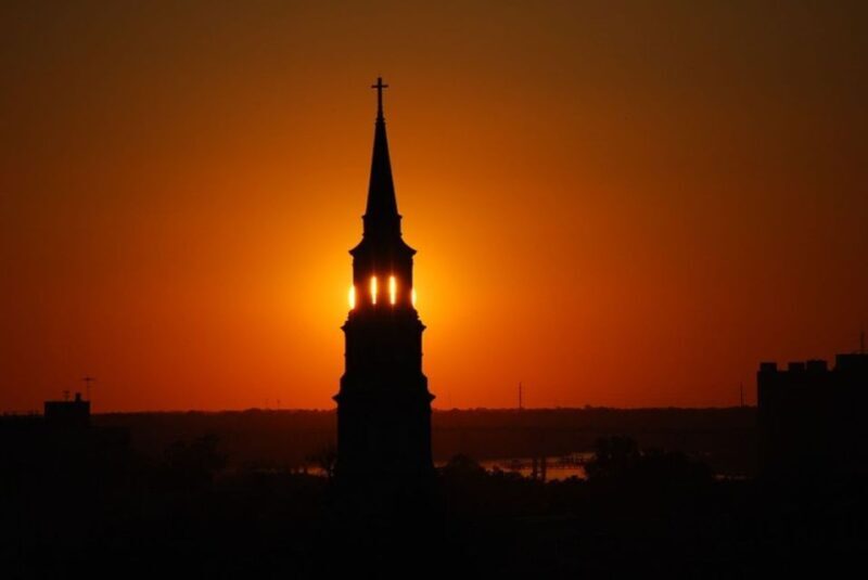 Charleston: Myths & Monsters Paranormal History Walking Tour - The Experience: Authenticity Meets Entertainment