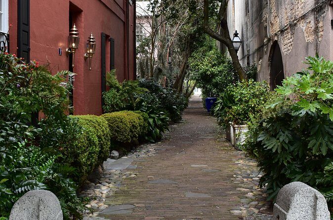 Charleston Perspective Walking Tour - Practical Details & What to Expect