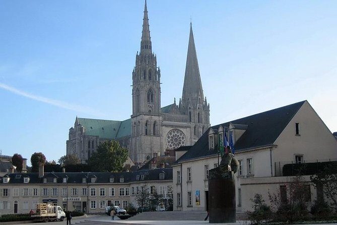 Chartres and Versailles Private Full-day tour - A Closer Look at the Chartres and Versailles Private Full-day Tour