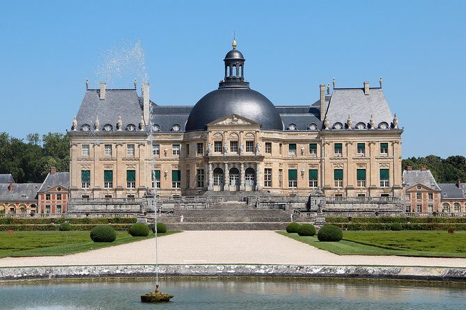 Chateau of Fontainebleau and Vaux le Vicomte 9-Hour Private Tour - What Makes This Tour Stand Out?