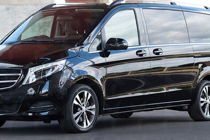 Chauffeur Driven Sedan, SUV or Vans In Melbourne CBD & Surrounds - FAQ