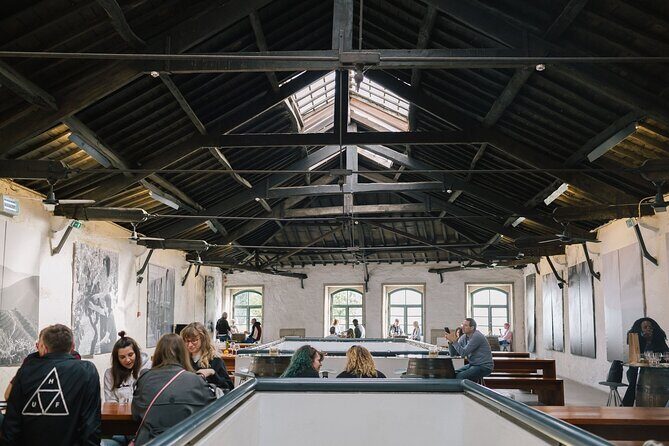 Cheese and Port Wine Pairing Activity - A Closer Look at the Experience