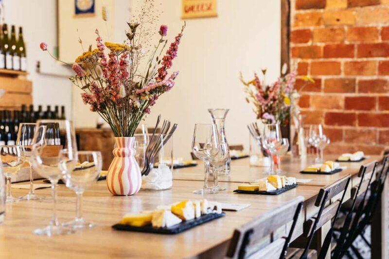 Cheese & Wine Tasting in Montmartre with Local Cheesemonger - Key Points