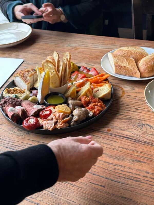 Chefs Private Martinborough wine tour with Gourmet Lunch - Key Points