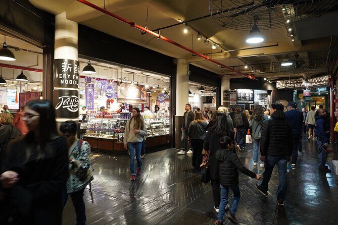 Chelsea Market and Whitney Museum Private Rooftop Tour - Key Points